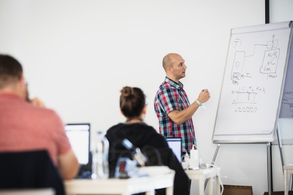 Reverse Engineering & Hacking Hardware Training at Hacktivity2019 | Dangerous Payload